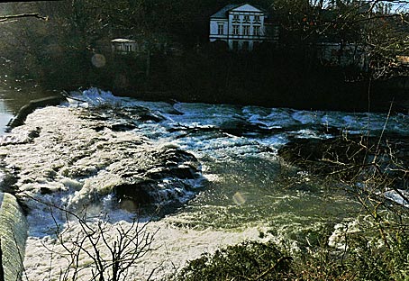 Siegwasserfall und Burgruine Windeck